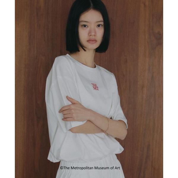 ZOZO問い合わせ番号:106522806ショップ:A part by，アパートバイブランド:A part by，アパートバイ商品名:THE MET_TEEカテゴリ:トップス>Tシャツ/カットソーブランド品番:669949素材:本体：...