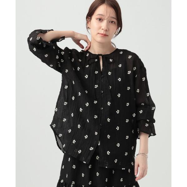 ZOZO問い合わせ番号:106559979ショップ:studio CLIP，スタディオクリップブランド:studio CLIP，スタディオクリップ商品名:フラワー刺繍スキッパーブラウスカテゴリ:トップス>シャツ/ブラウスブランド品番:...