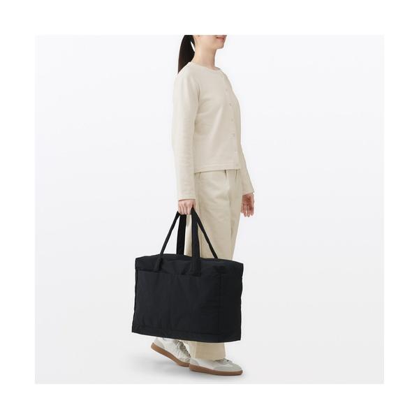 ZOZO問い合わせ番号:106564123ショップ:無印良品，ムジルシリョウヒンブランド:無印良品，ムジルシリョウヒン商品名:再生ナイロンたためるボストンバッグ　３２Ｌ　約４９×１９×３５ｃｍカテゴリ:雑貨/ホビー>トラベルグッズブラ...