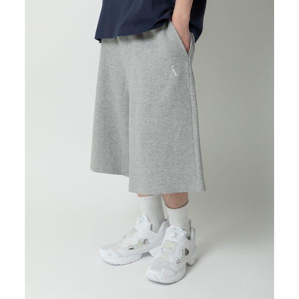 ZOZO問い合わせ番号:106600623ショップ:ALAND，エーランドブランド:ALAND，エーランド商品名:【UNISEX】ALAND／Aロゴ刺繍ウラケハーフスウェットパンツカテゴリ:パンツ>スウェットパンツブランド品番:664...