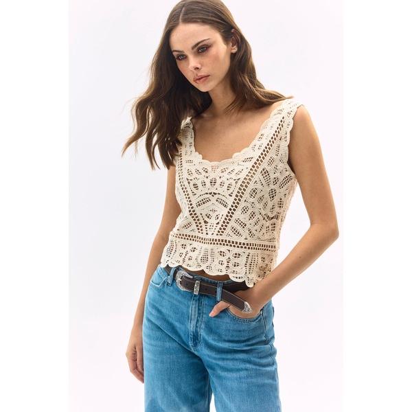 ZOZO問い合わせ番号:106643293ショップ:GUESS，ゲスブランド:Guess，ゲス商品名:OCTAVIA Tank Sweater タンクトップカテゴリ:トップス>タンクトップブランド品番:W6GR13Z0597素材:綿1...