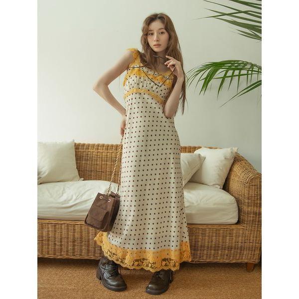 ZOZO問い合わせ番号:106644160ショップ:LILY BROWN，リリー ブラウンブランド:LILY BROWN，リリーブラウン商品名:レーストリムサテンワンピースカテゴリ:ワンピース/ドレス>ワンピースブランド品番:LWFO...