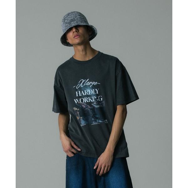 ZOZO問い合わせ番号:106646283ショップ:XLARGE，エクストララージブランド:XLARGE，エクストララージ商品名:HARDLY WORKING S/S TEEカテゴリ:トップス>Tシャツ/カットソーブランド品番:101...