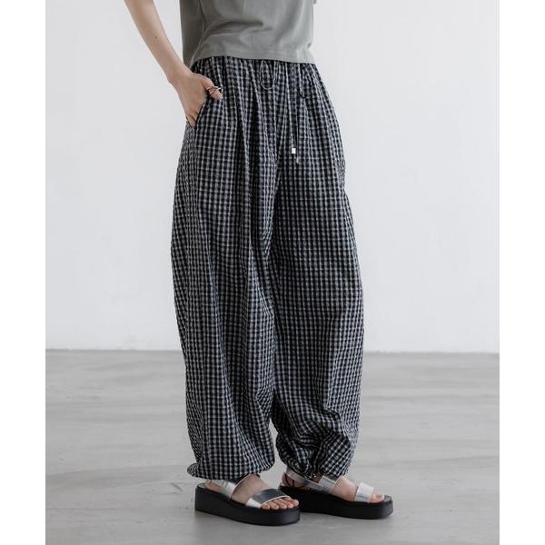 ZOZO問い合わせ番号:106687492ショップ:LOWRYS FARM，ローリーズファームブランド:LOWRYS FARM，ローリーズファーム商品名:シアサッカーアソートイージーパンツ 678654カテゴリ:パンツ>その他パンツブ...