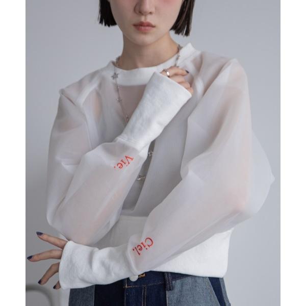 参考価格：7，480円発売時期：2025年03月コンディション：A（使用感なし）数回使用した程度で使用感が感じられないアイテム参考商品名：ロゴ刺繍ダンボールシアーショート丈トップス参考品番：VCIZI251030【商品に関する注意事項】・こ...