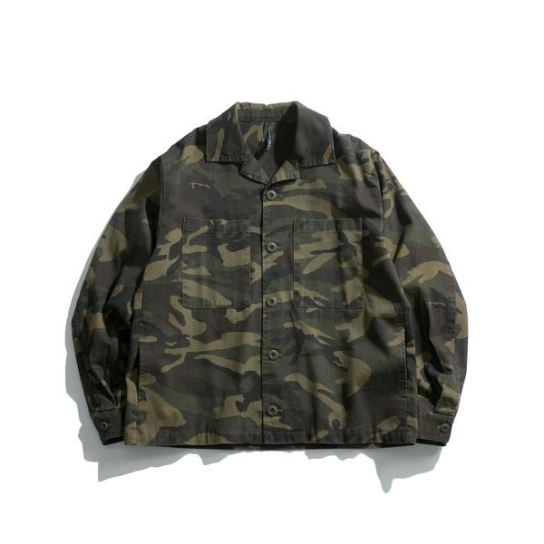 参考価格：10，450円発売時期：2025年01月コンディション：B（目立つ使用感なし）使用感が少ない、または気にならないアイテム全体的：色あせ参考商品名：bio-wash camouflage open collar jacket / バ...
