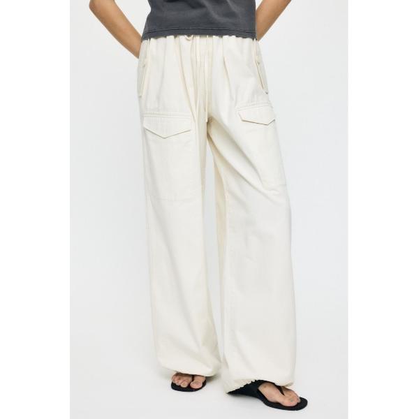 ZOZO問い合わせ番号:106879331ショップ:MOUSSY，マウジーブランド:MOUSSY，マウジー商品名:POCKET TWILL カーゴパンツカテゴリ:パンツ>カーゴパンツブランド品番:010JS231-3201素材:(本体...