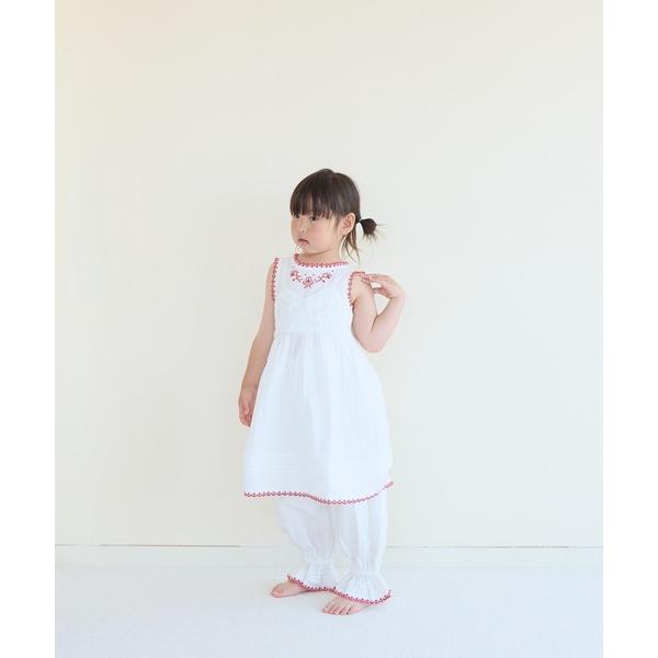 ZOZO問い合わせ番号:106879403ショップ:LOWRYS FARM，ローリーズファームブランド:LOWRYS FARM，ローリーズファーム商品名:ＩＮＤＩＡＩＳシシュウキャミ　637757カテゴリ:トップス>シャツ/ブラウスブ...
