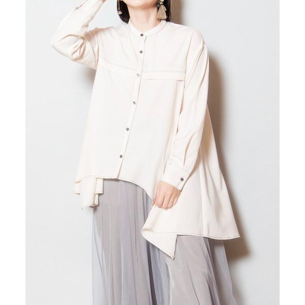 参考価格：9，790円発売時期：2025年12月コンディション：S（新品同様）タグ付きの未使用、または新品同様のアイテム付属品：タグ参考商品名：アシンメトリーフレアーブラウス参考品番：700006-070B【商品に関する注意事項】・こちらの...