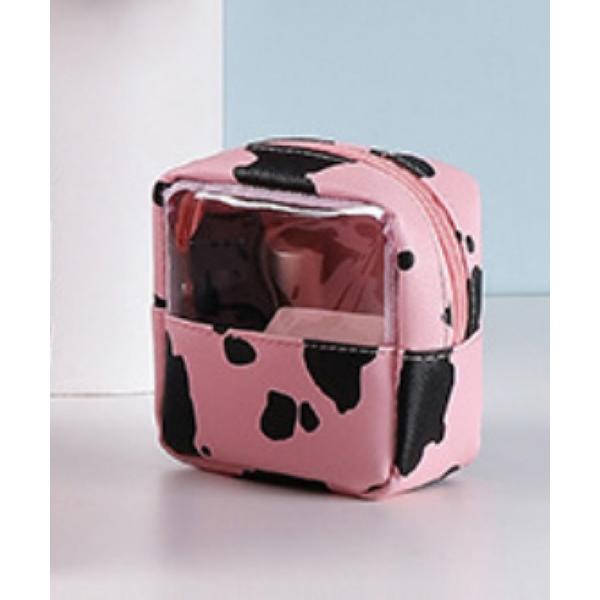 ZOZO問い合わせ番号:106958649ショップ:Mayree，メイリーブランド:Mignonjour，ミニョンジュール商品名:FReePLACe/うし柄 スクエアミニポーチ X12829カテゴリ:財布/小物>ポーチブランド品番:X...