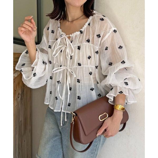 ZOZO問い合わせ番号:107072181ショップ:Thevon.，ゼヴォンブランド:Thevon，ゼボン商品名:楊柳リボンシャーリングシアーブラウスカテゴリ:トップス>シャツ/ブラウスブランド品番:PGD1061404A0002素材...