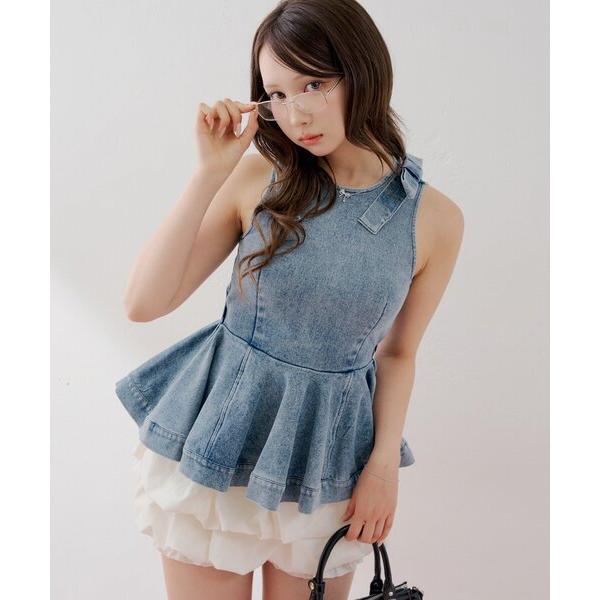 ZOZO問い合わせ番号:107191628ショップ:Chico，チコブランド:Chico，チコ商品名:【セットアップ対応】デニムペプラムブラウスカテゴリ:トップス>シャツ/ブラウスブランド品番:CHZ1061504A0007素材:【W...