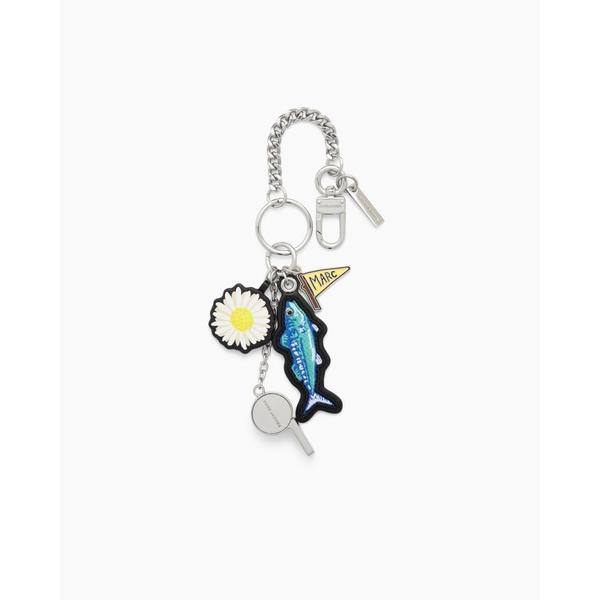 ZOZO問い合わせ番号:107348007ショップ:MARC JACOBS，マークジェイコブスブランド:MARC JACOBS，マークジェイコブス商品名:【NEW】THE CAMP WHISTLE CLUSTER BAG CHARM/ザ キ...