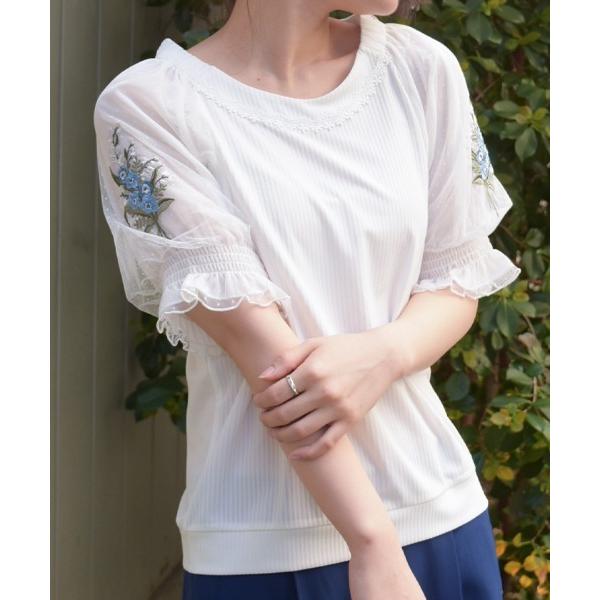 ZOZO問い合わせ番号:107503267ショップ:axes femme，アクシーズファムブランド:axes femme，アクシーズファム商品名:ネモフィラ×スズラン刺繍プルオーバーカテゴリ:トップス>Tシャツ/カットソーブランド品番...