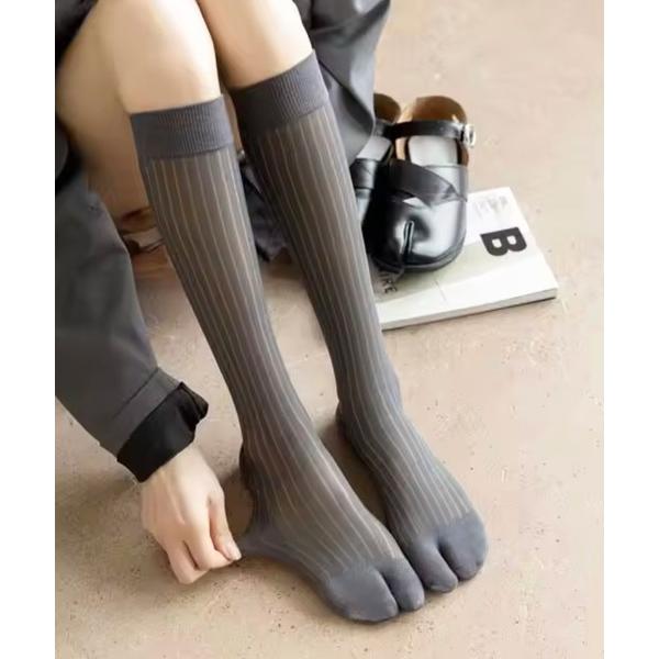 ※このアイテムは返品・交換対象外商品です。ZOZO問い合わせ番号:107504452ショップ:RiNc，リンクブランド:ammy.，エイミードット商品名:【 ammy. / エイミードット 】 シアー リブ タビ ラメ ロングソックスカテゴ...