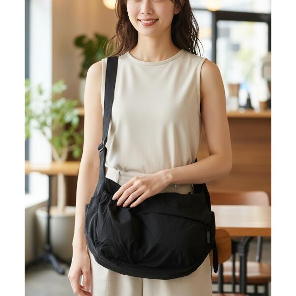 『タイムセール実施中』ZOZO問い合わせ番号:107506571ショップ:BY THE BAY，バイザベイブランド:BY THE BAY，バイザベイ商品名:【軽量・大容量】ナイロンクレセントショルダーバッグ/4色展開 斜めがけ デイリーバッ...