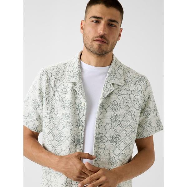 ZOZO問い合わせ番号:107764736ショップ:GUESS，ゲスブランド:Guess，ゲス商品名:NOMAD Jacquard Shirt シャツ 半袖カテゴリ:トップス>シャツ/ブラウスブランド品番:M6YP34K4489素材:...