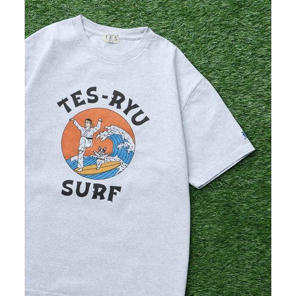 ZOZO問い合わせ番号:107767210ショップ:NAVAL，ナバルブランド:The Endless Summer，エンドレスサマー商品名:TES KARATE KID T-SHIRT/ Tシャツカテゴリ:トップス>Tシャツ/カット...
