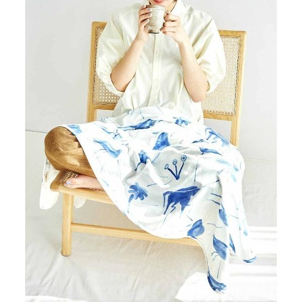 ZOZO問い合わせ番号:107880134ショップ:FELISSIMO，フェリシモブランド:flufeel，フラフィール商品名:Ｌｅｅ　Ｉｚｕｍｉｄａ×ｆｌｕｆｅｅｌ　心地よい夢を紡ぐ星図を描いた　３重ガーゼハーフケットカテゴリ:インテリア...