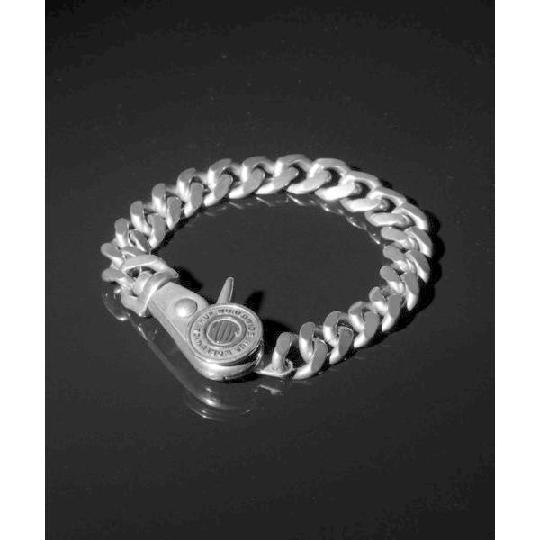 ZOZO問い合わせ番号:107916516ショップ:HUF，ハフブランド:HUF，ハフ商品名:BUTTON UP CLIP BRACELETカテゴリ:アクセサリー>ブレスレットブランド品番:26M_AC80499素材:真鍮カラー:シル...