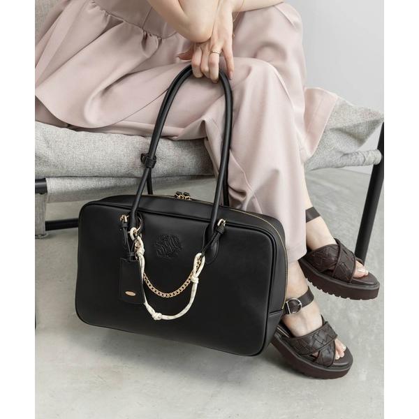 ZOZO問い合わせ番号:107917550ショップ:RANDA，ランダブランド:RANDA，ランダ商品名:【A4対応】チャーム付きボストントートバッグカテゴリ:バッグ>トートバッグブランド品番:FB37347素材:アイボリー・ブラック...