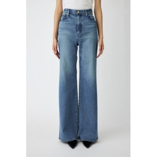 ZOZO問い合わせ番号:107957441ショップ:MOUSSY，マウジーブランド:MOUSSY，マウジー商品名:【美脚見えデニム】【SNSで話題！】ADVANCED LONG LEG FLAREカテゴリ:パンツ>デニムパンツブランド...