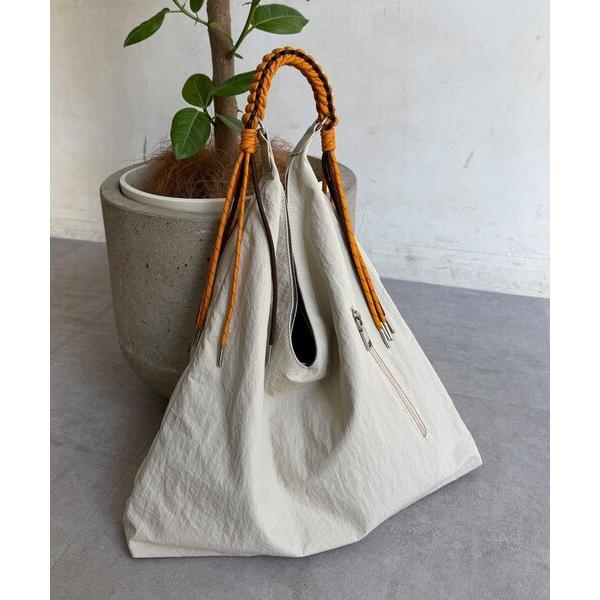 ZOZO問い合わせ番号:108231150ショップ:DouDou，ドゥドゥブランド:DouDou，ドゥドゥ商品名:「WEB限定」トライアングルバッグカテゴリ:バッグ>ショルダーバッグブランド品番:DDZ1061412A0016素材:組...