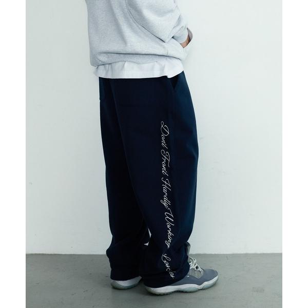 ZOZO問い合わせ番号:109168527ショップ:XLARGE，エクストララージブランド:XLARGE，エクストララージ商品名:「一部WEB限定」CURSIVE WIDE SWEAT PANTSカテゴリ:パンツ>スウェットパンツブラ...