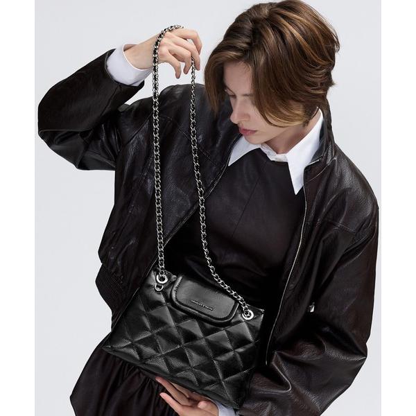 ZOZO問い合わせ番号:109841607ショップ:CHARLES &amp; KEITH，チャールズ＆キースブランド:CHARLES &amp; KEITH，チャールズ &amp; キース商品名:Apfra アップフラ キルト ショルダー...