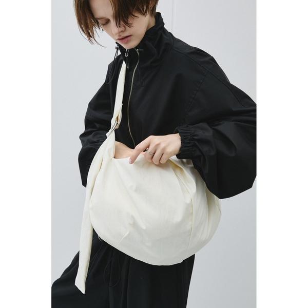ZOZO問い合わせ番号:110043693ショップ:Avenue，アヴェニューブランド:un/neu，アンノイ商品名:ムーンナイロン2WAYショルダーバッグ / 撥水機能付き / A4サイズ・14inchPC収納可能カテゴリ:バッグ>...