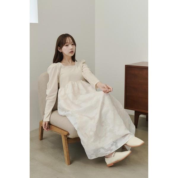 ZOZO問い合わせ番号:110557471ショップ:moi tytto，モイ　テュットブランド:moi tytto，モイテュット商品名:ベルベット切替ワンピースカテゴリ:ワンピース/ドレス>ワンピースブランド品番:MO00000098...