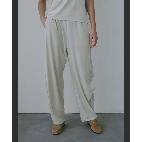 ZOZO問い合わせ番号:110716658ショップ:HER.，ハーブランド:HER.，ハー，enchainement，アンシェヌマン商品名:ベロアカーブパンツカテゴリ:パンツ>その他パンツブランド品番:7063802素材:黒、紺：ポリ...