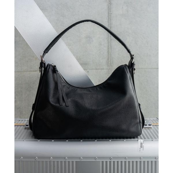 ZOZO問い合わせ番号:111514269ショップ:SINSS，シンスブランド:SINSS，シンス商品名:Square hobo bag / スクエアホーボーバッグカテゴリ:バッグ>ショルダーバッグブランド品番:SIN26AU09-0...