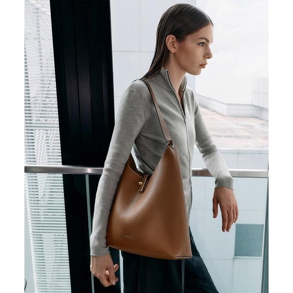 ZOZO問い合わせ番号:111605580ショップ:CHARLES &amp; KEITH，チャールズ＆キースブランド:CHARLES &amp; KEITH，チャールズ &amp; キース商品名:Chance チャンス ターンロック ホー...