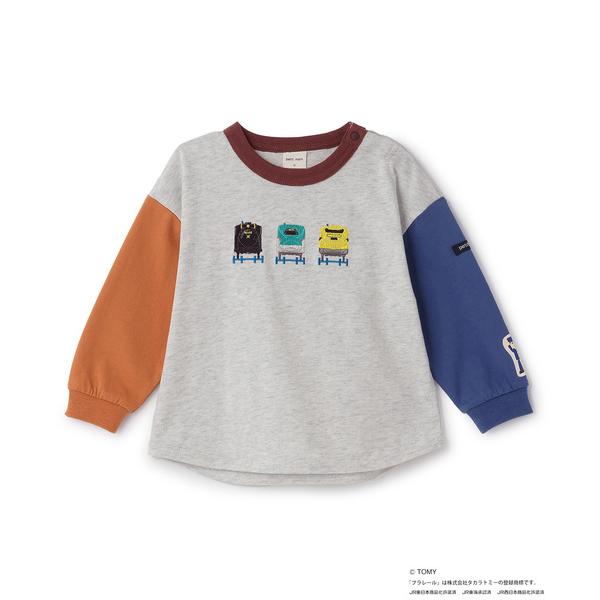 ZOZO問い合わせ番号:112098673ショップ:petit main，プティマインブランド:petit main，プティマイン商品名:「プラレール」アップリケ長袖Tシャツカテゴリ:トップス>Tシャツ/カットソーブランド品番:956...