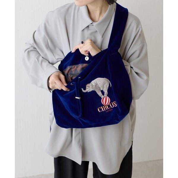 ZOZO問い合わせ番号:113048015ショップ:ear PAPILLONNER，イア パピヨネブランド:ear PAPILLONNER，イアパピヨネ商品名:《A4サイズ対応/500g未満》sampo×earコラボ　ベロア巾着ショルダーバ...