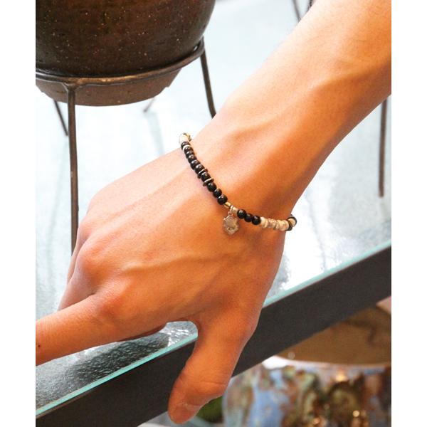 ZOZO問い合わせ番号:20125472ショップ:MR.OLIVE，ミスターオリーブブランド:amp japan，アンプジャパン商品名:Round Black Horn  Bracelet -Howlite-(ビーズ ブレスレット)カテゴリ...