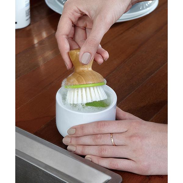 ZOZO問い合わせ番号:24318406ショップ:entre square，アントレスクエアブランド:entre square，アントレスクエアー商品名:full circle/ソープディスペンサー＆ブラシ ホワイトカテゴリ:食器/キッチン...