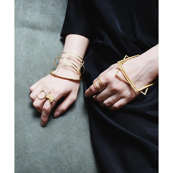 『タイムセール実施中』ZOZO問い合わせ番号:29231267ショップ:a.depeche，アデペシュブランド:contra bo nepre，コントラ ボ ネプレ 商品名:clunx bangle flat square 3set / ク...