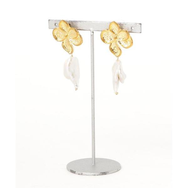 ※このアイテムは返品・交換対象外商品です。ZOZO問い合わせ番号:37415798ショップ:TONE，トーンブランド:tone，トーン商品名:【Lira jewelry】フラワー淡水パールピアスカテゴリ:アクセサリー>ピアス（両耳用）...