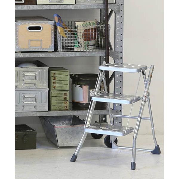 ZOZO問い合わせ番号:41982793ショップ:DULTON，ダルトンブランド:DULTON，ダルトン商品名:FOLDING 3-STEPS GALVANIZED /折りたたみ 踏み台カテゴリ:インテリア>家具ブランド品番:100-...