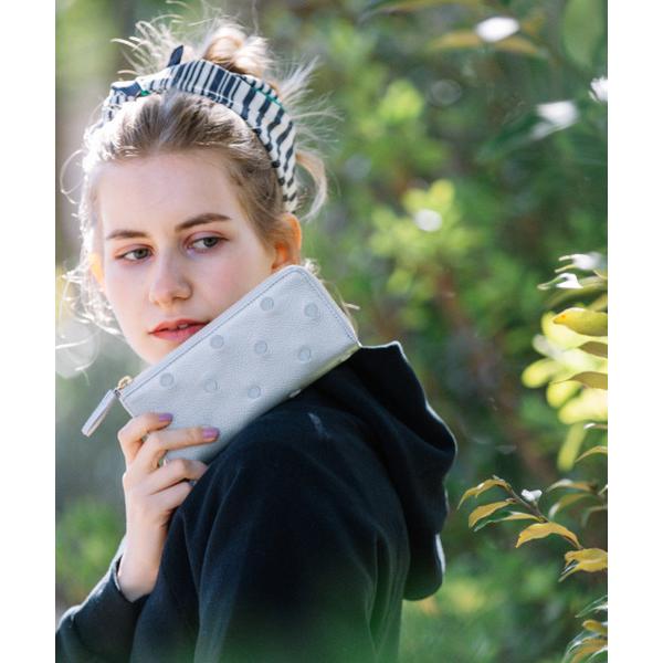 『タイムセール実施中』ZOZO問い合わせ番号:55326702ショップ:UNBILLION，アンビリオンブランド:perche，ペルケ商品名:ペルケ perche / 牛革ドット刺繍L字パームフィット長財布カテゴリ:財布/小物>財布ブ...