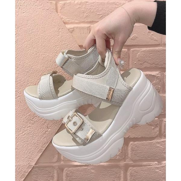 ZOZO問い合わせ番号:55446374ショップ:R&amp;E，アールアンドイーブランド:R&amp;E，アールアンドイー商品名:【R＆E】wee willie ゴールドベルテッド厚底スポーツサンダルカテゴリ:シューズ>サンダルブラ...