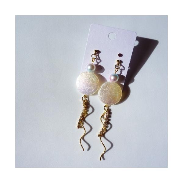 ※このアイテムは返品・交換対象外商品です。ZOZO問い合わせ番号:56024221ショップ:TONE，トーンブランド:tone，トーン商品名:【Night.Owl】Shell earrings(MA)カテゴリ:アクセサリー>ピアス（両...