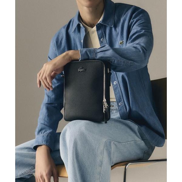 ZOZO問い合わせ番号:56094003ショップ:LACOSTE，ラコステブランド:LACOSTE，ラコステ商品名:CHANTACO バーティカルカメラバッグカテゴリ:バッグ>ショルダーバッグブランド品番:NH3271CE素材:床革（...