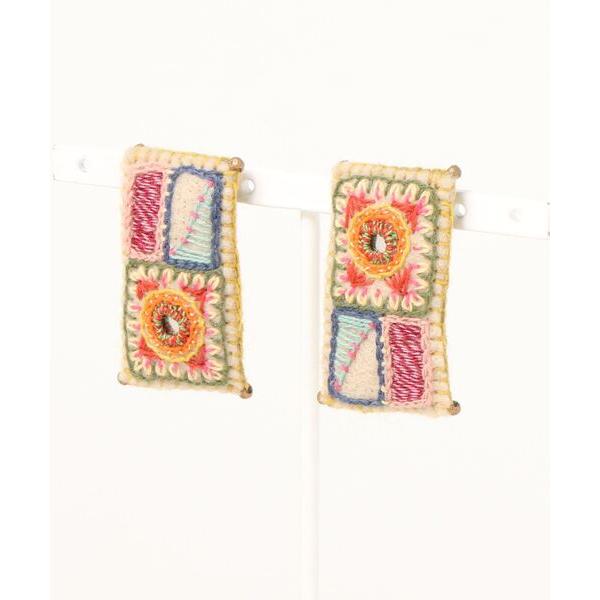 ZOZO問い合わせ番号:57400388ショップ:TONE，トーンブランド:tone，トーン商品名:【macree】ミラー刺繍の四角イヤリングカテゴリ:アクセサリー>イヤリングブランド品番:macE42素材:ミラー　ガラスビーズ　フェ...