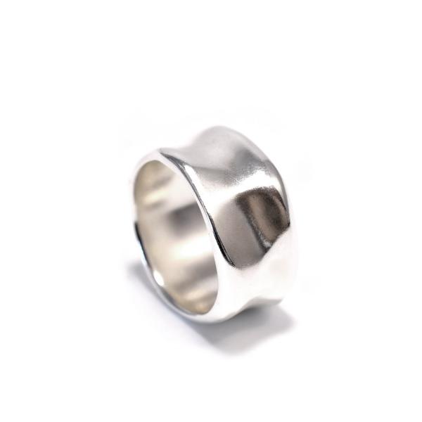 ZOZO問い合わせ番号:58165612ショップ:ISOLATION，アイソレーションブランド:ombre bijoux，オンブルビジュー商品名:【ombre bijoux/オンブル ビジュー】ウェーブエイチリング(Silver925)カテ...