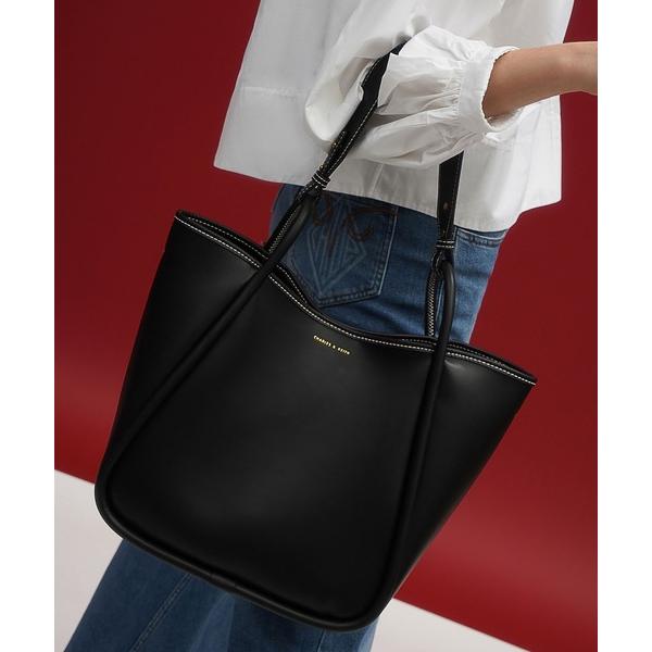 ZOZO問い合わせ番号:58293617ショップ:CHARLES &amp; KEITH，チャールズ＆キースブランド:CHARLES &amp; KEITH，チャールズ &amp; キース商品名:Lyla ライラ チューブラスラウチートート...