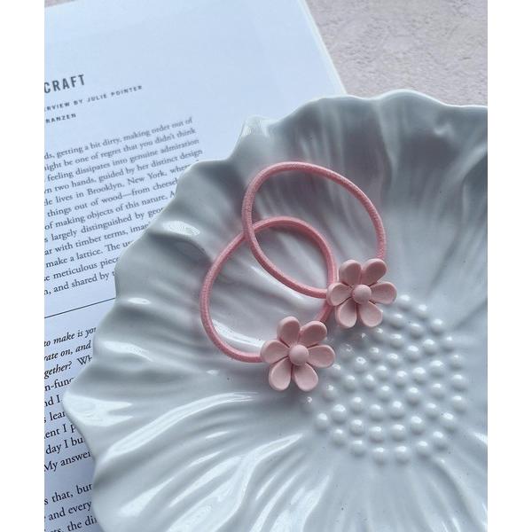 ZOZO問い合わせ番号:59510702ショップ:CERCA，チェルカブランド:CERCA，チェルカ商品名:lulunoix/フラワーヘアゴムカテゴリ:ヘアアクセサリー>ヘアゴムブランド品番:N15035素材:ゴム プラスチックカラー...