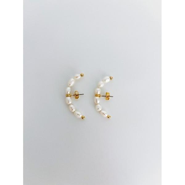 『セール実施中』※このアイテムは返品・交換対象外商品です。ZOZO問い合わせ番号:63021380ショップ:wears，ウェアーズブランド:mou，モウ商品名:パールカーブロングピアスカテゴリ:アクセサリー>ピアス（両耳用）ブランド品...